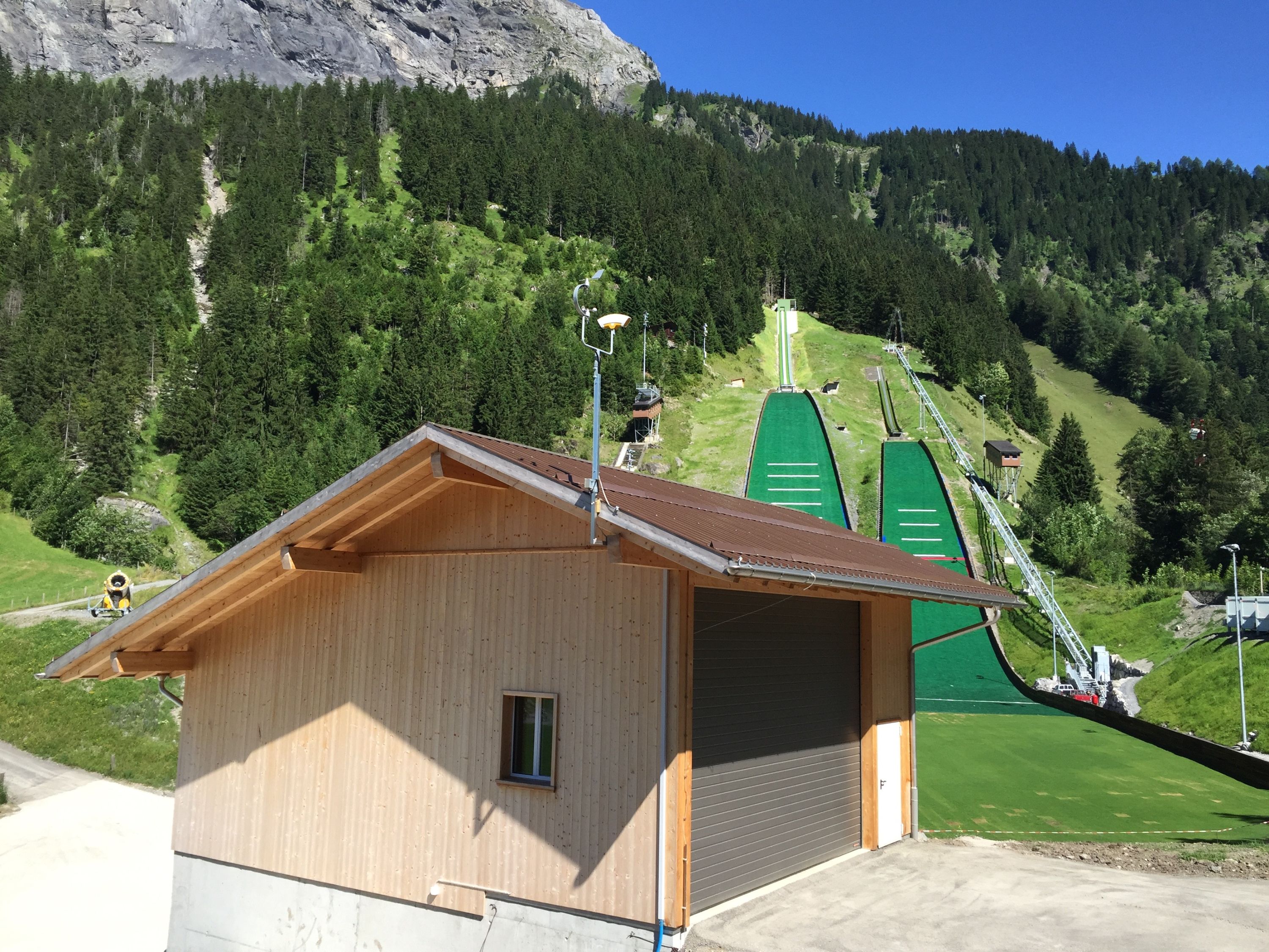 Technikgebäudes NNSK - Allenbach Holzbau und Solartechnik